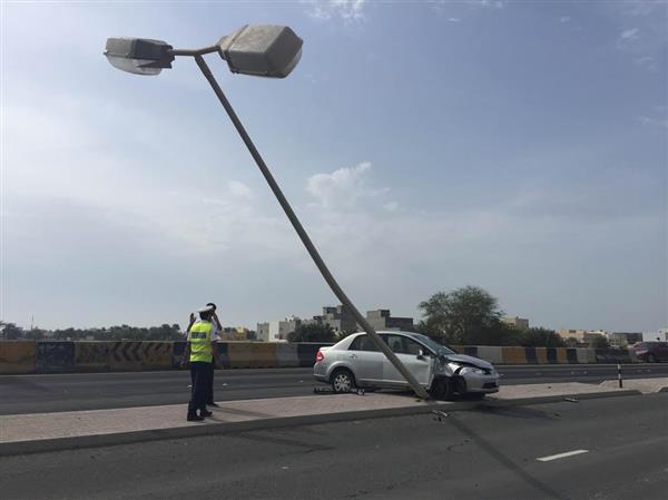Bahrain News: Bahraini woman crashes into lamp post