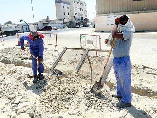Bahrain News: Workers divided over ban extension