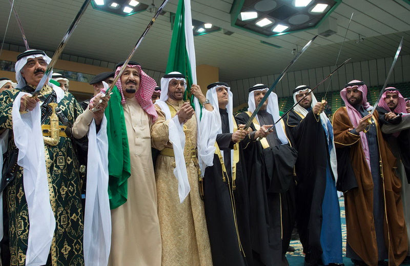 KSA: In Pictures: Saudi king patronises annual Janadriyah 'ardha' dance