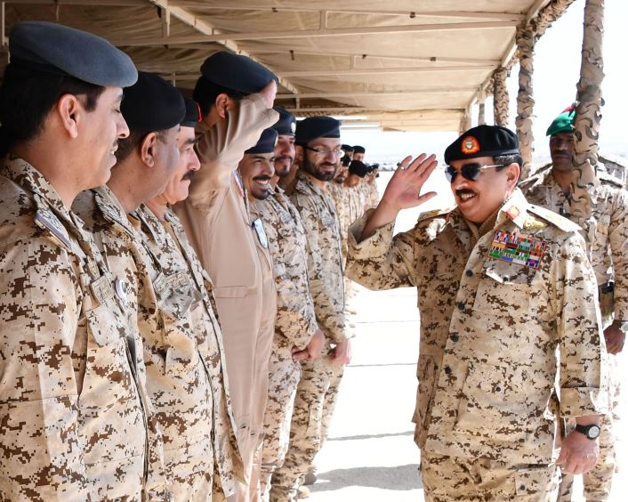 Bahrain News: IN PICTURES: King salutes brave BDF officers
