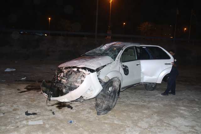Bahrain News: PHOTOS: Woman killed in accident on Shaikh Khalifa bin ...