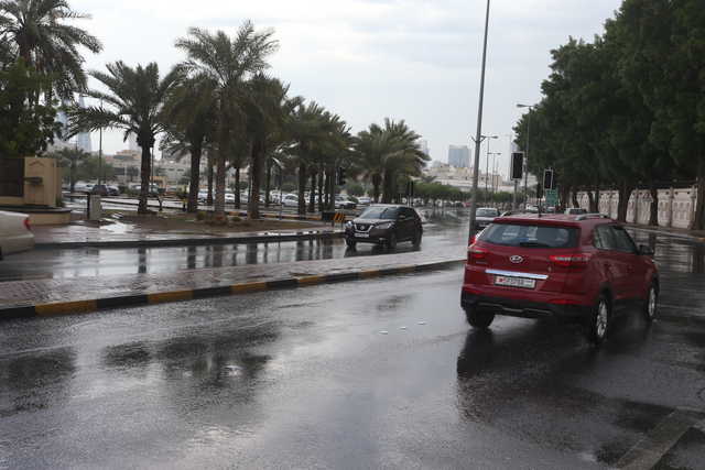 Bahrain News: Drivers urged to be cautious as rain causes roads to be ...