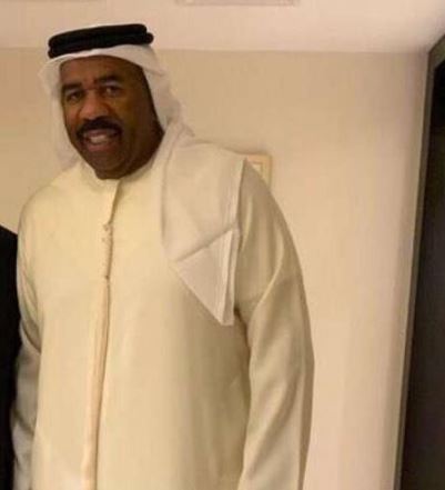 UAE: Photo of American comedian Steve Harvey in Emirati clothes goes viral