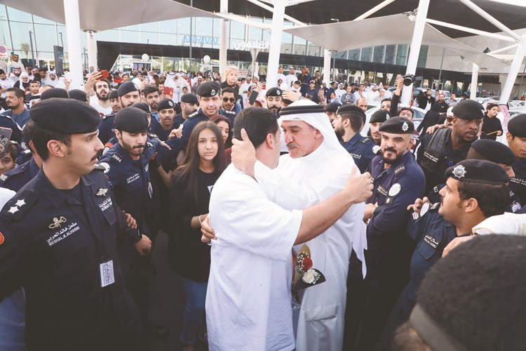 Kuwait: Kuwaiti who spent 15 years in US jail returns home