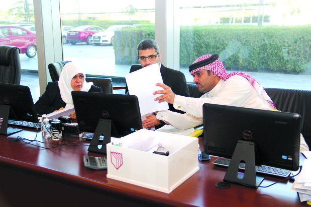 Bahrain Business: Tender Board opens 110 bids for 17 contracts