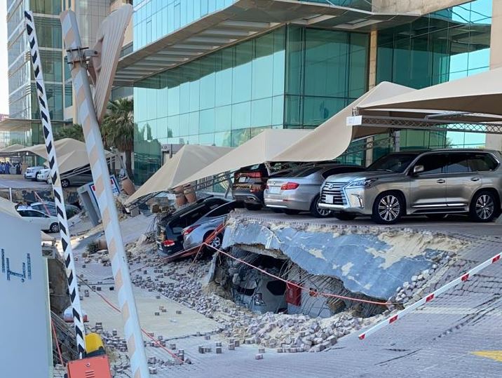 KSA: WATCH: Car park collapse in Saudi causes major damage; man escapes ...
