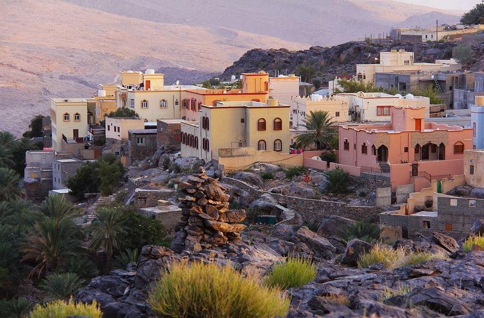 Oman: Temples, churches reopen in Oman