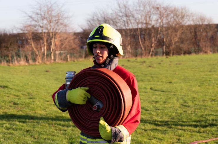 World News: First hijab-wearing firefighter in UK proves anyone is fit ...