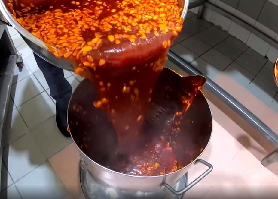 OMG: Bahraini Halwa-makers preserve 170 year-old tradition