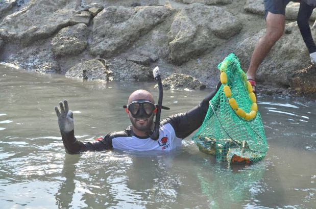 Bahrain News: Diving in to haul up debris from seabeds and ports