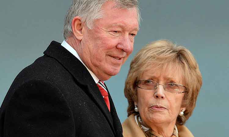 Football: Manchester United to honour late Cathy Ferguson, wife of ...