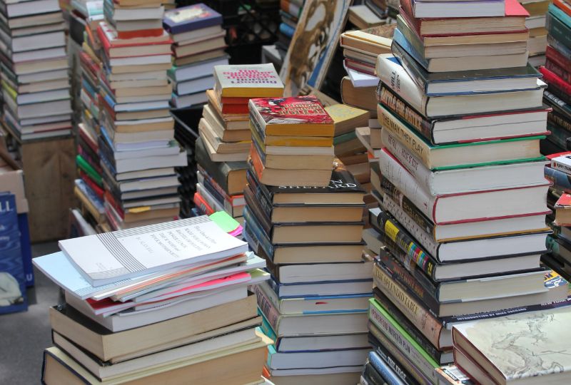 Bahrain News: Envoy visits Cairo book fair