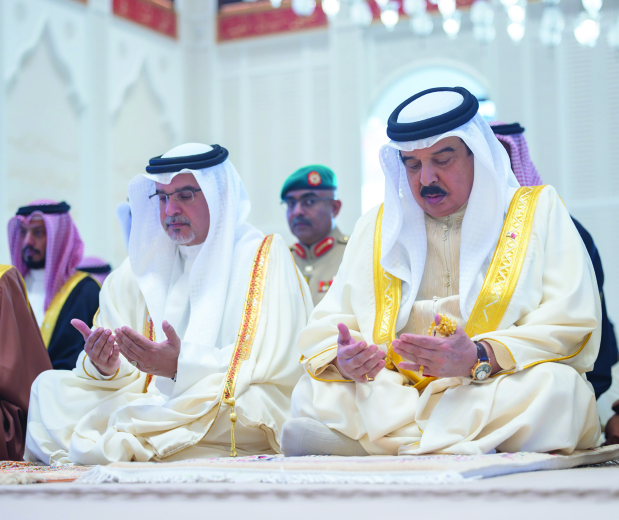 Bahrain News: Eid mubarak: King performs Eid Al Fitr prayers at Al ...