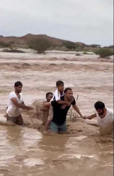 Oman: Oman flash floods toll rises to 19