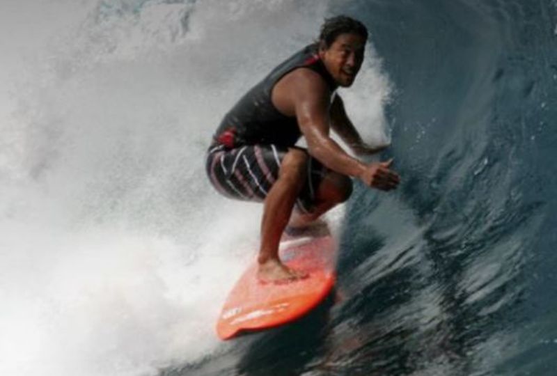 Celebs: Surfer and actor Tamayo Perry killed by shark in Hawaii