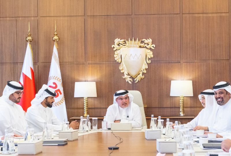 Bahrain News: HRH the CP, PM, and Chairman of the Bahrain EDB chairs ...