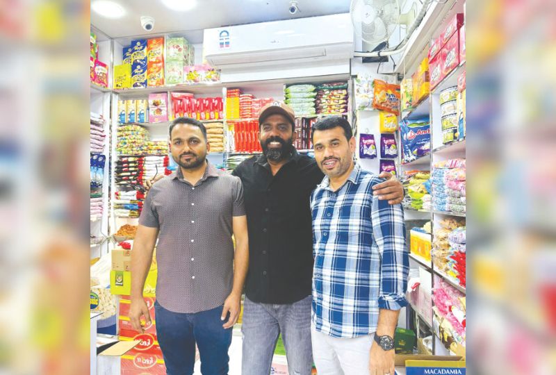 Bahrain News: VIDEO: Indian film actor reunites with friend after 18 years