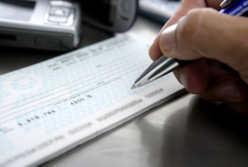 Bahrain News: New rules to ease enforcement of bounced cheques