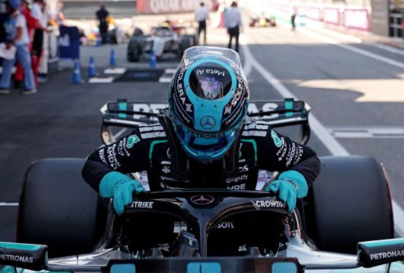 F1: Russell takes pole position
